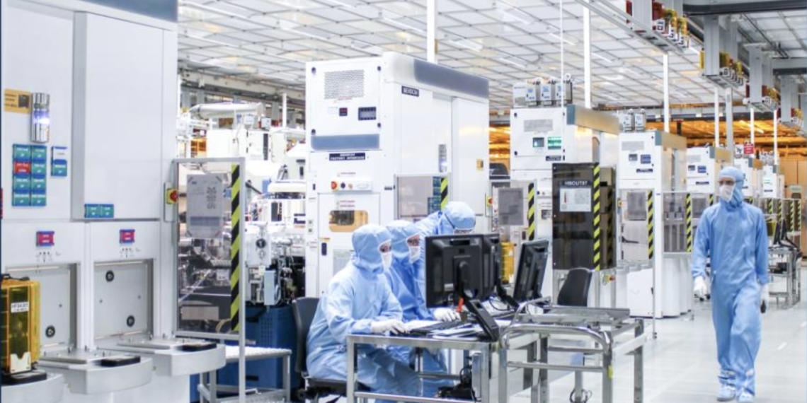 STMicroelectronics (Rousset) rachète deux entreprises en Savoie et au ...