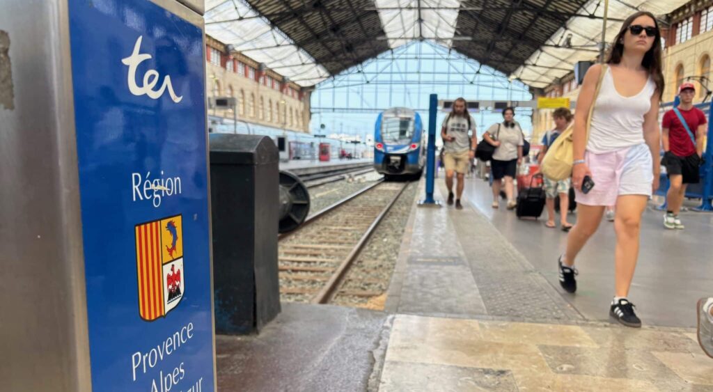Alerte à la pollution : la Région Sud active ses tarifs spéciaux Zou ...